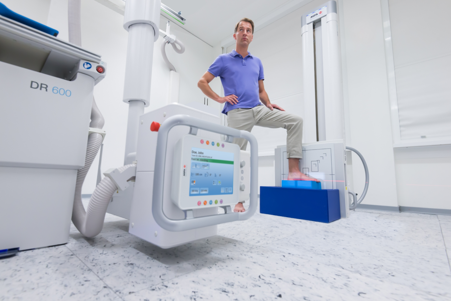 EQUIPO DE RX ESTACIONARIO DIGITAL DIRECTO DR 600 - Digital X Ray